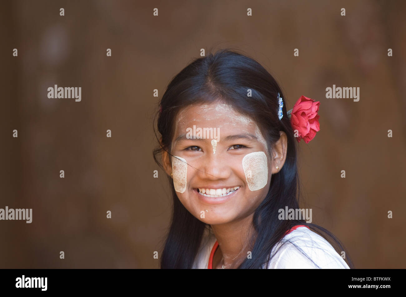 Portrait of a young Burmese woman, Bagan (Pagan), Myanmar (Burma Stock ...