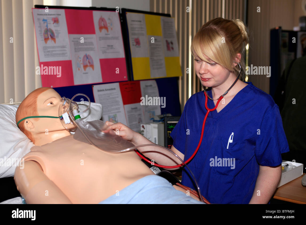 Nurse training nhs hi-res stock photography and images - Alamy