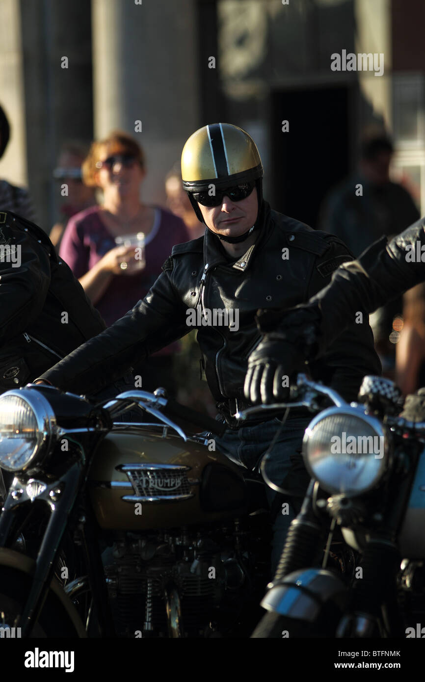 Ace Cafe London to Brighton motorcycle rally Stock Photo - Alamy