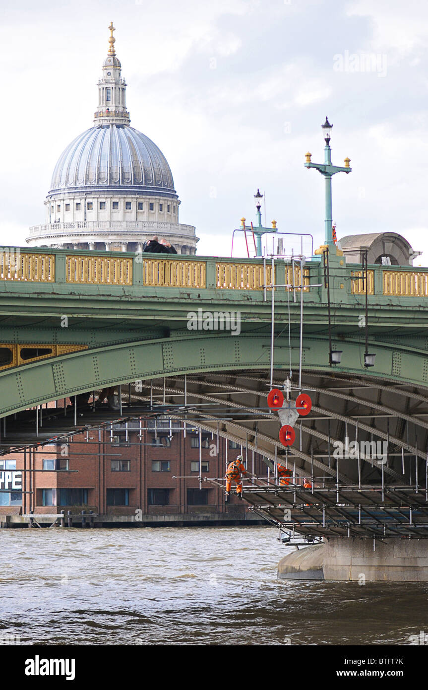 Bridge maintenance hi-res stock photography and images - Alamy