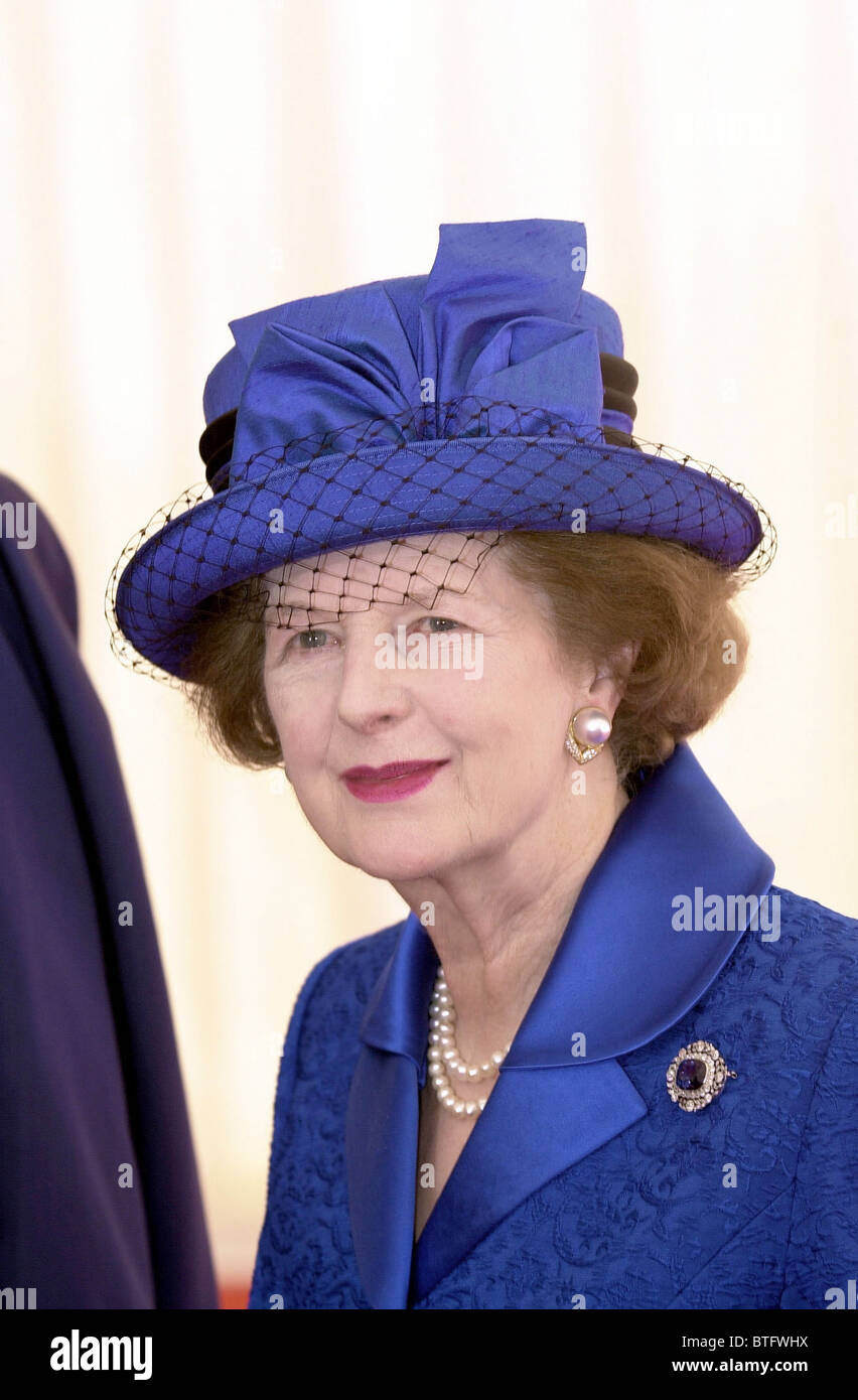Margaret thatcher smiling hi-res stock photography and images - Alamy