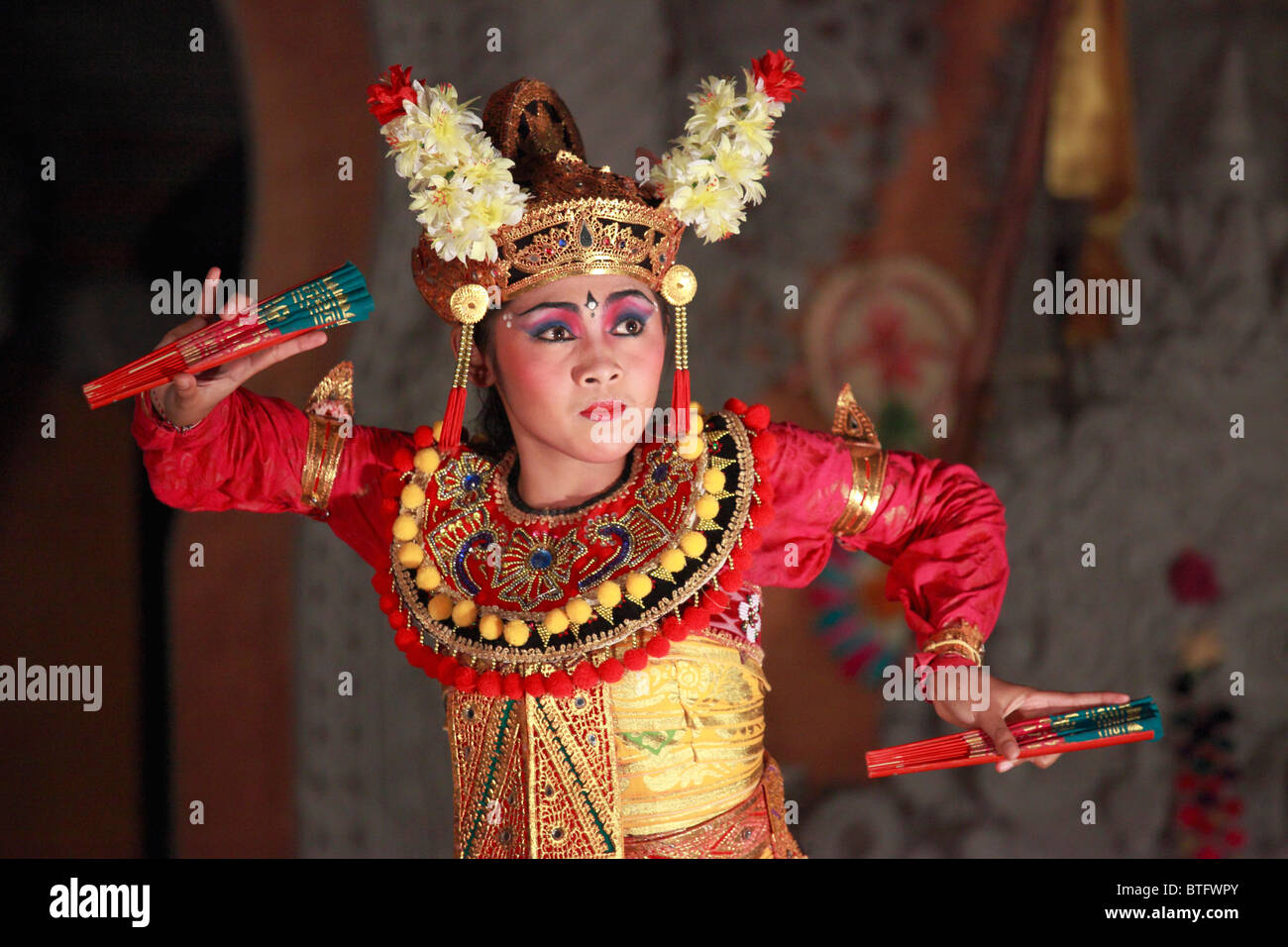 Indonesia, Bali, Ubud, traditional legong dancer Stock Photo - Alamy