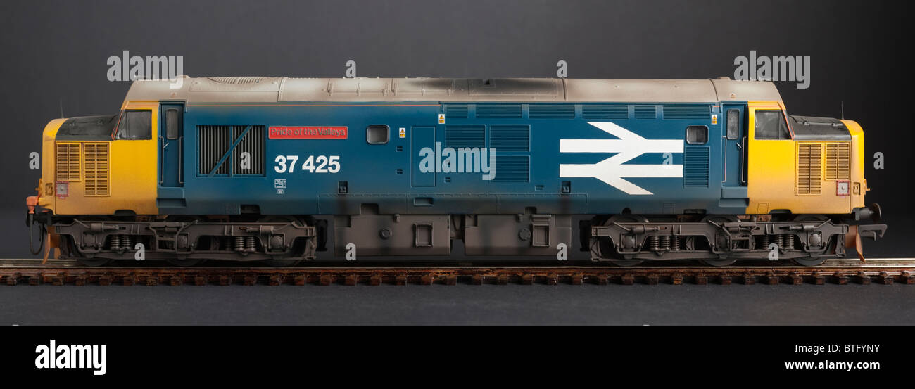 Class 37 Diesel Locomotive, Pride Of The Valleys, BR Blue Livery Stock ...