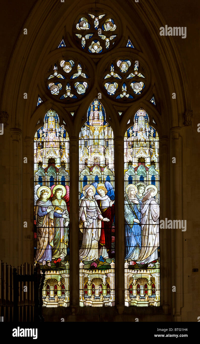 Stained glass windows depicting angels with instruments. The Blessed ...