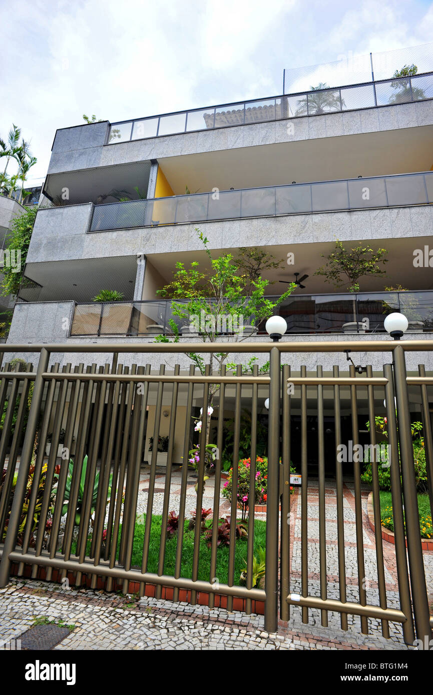 Gated apartment buildings in Barra da Tijuca, Rio de Janeiro Stock ...