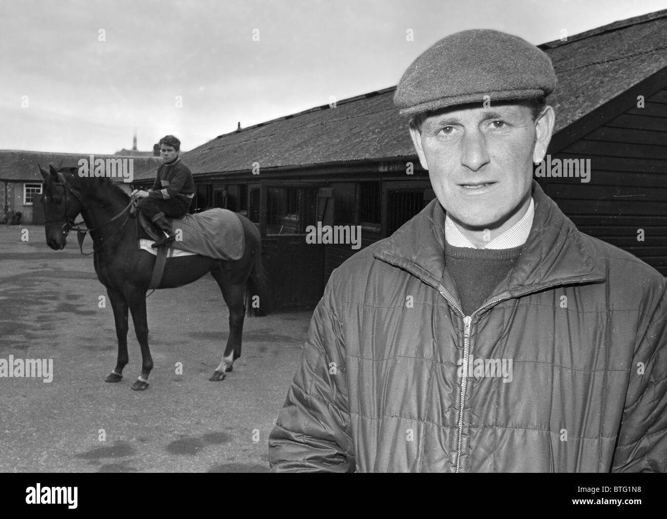Racehorse stables hi-res stock photography and images - Alamy