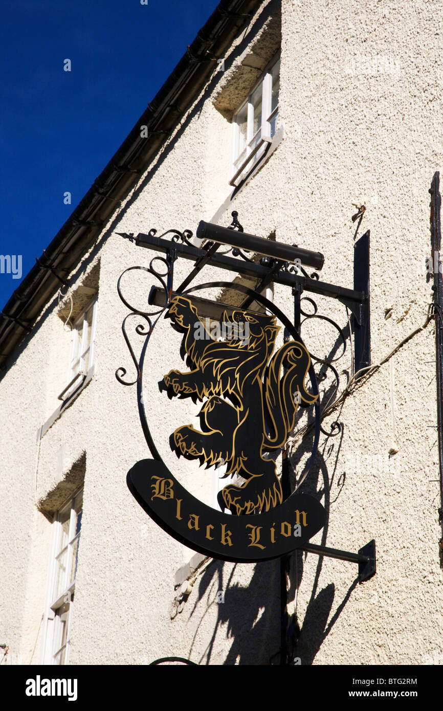 Black Lion Pub Sign on Finkle Street Richmond North Yorkshire England ...