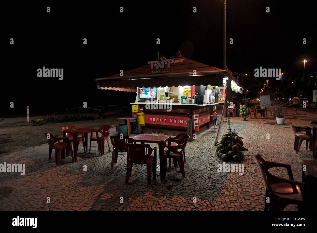 A kiosk for drinks and snacks on Barra Beach Rio Stock Photo - Alamy