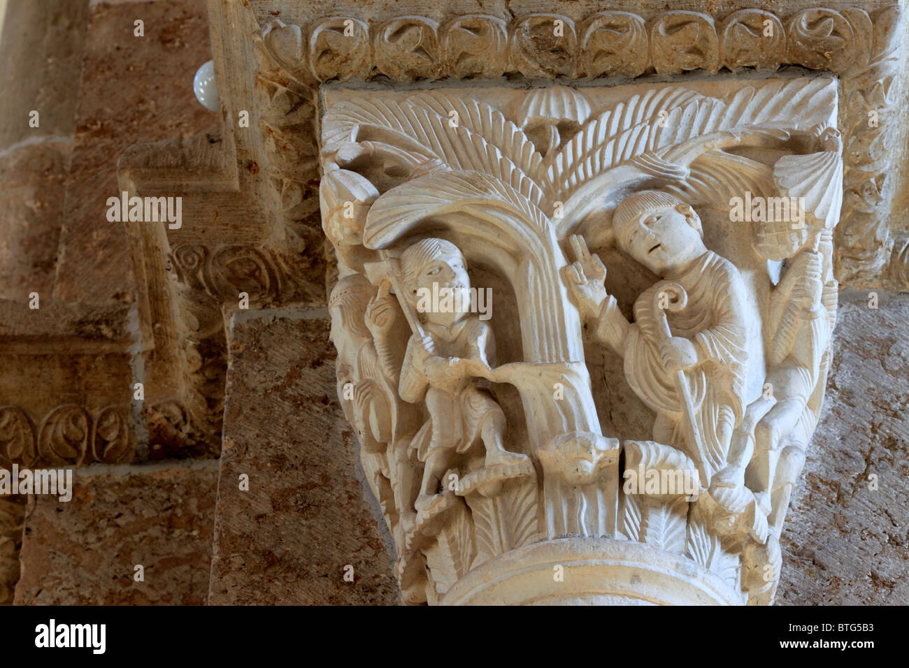 Capital column, church Sainte Marie Madeleine (Basilica of St ...