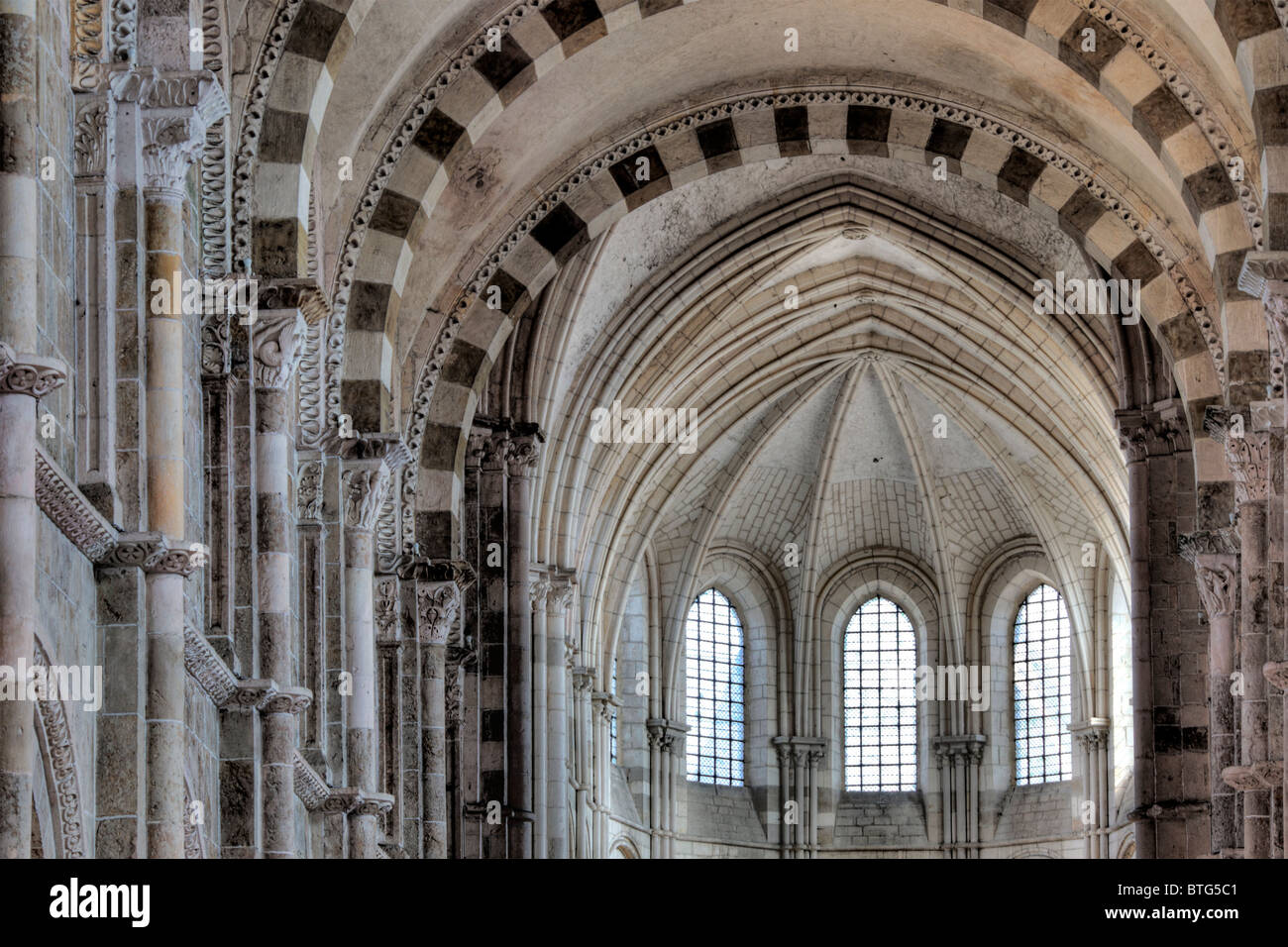 Church Sainte Marie Madeleine (Basilica of St. Magdalene), Vezelay ...
