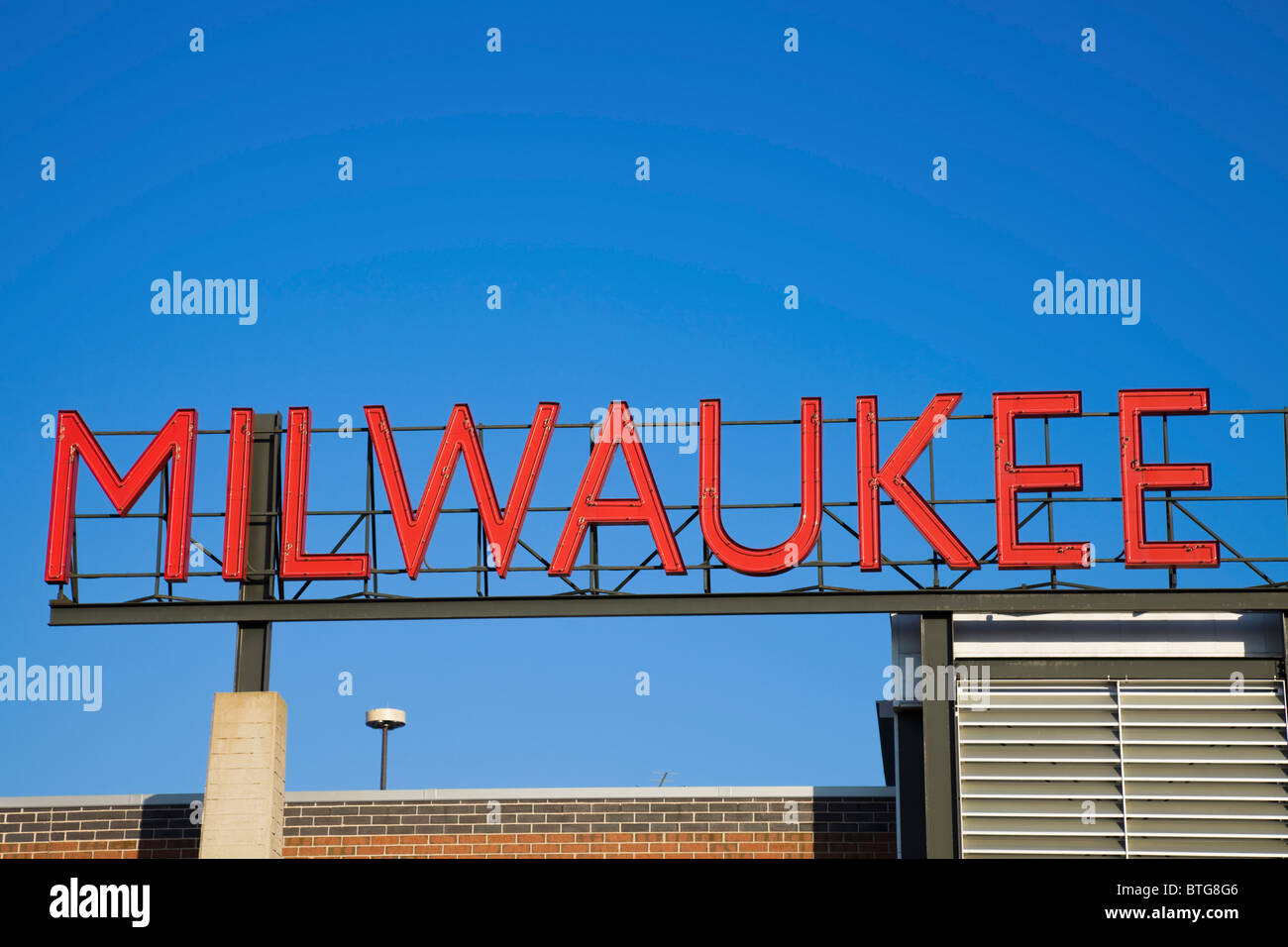 Sign the letter hi-res stock photography and images - Alamy