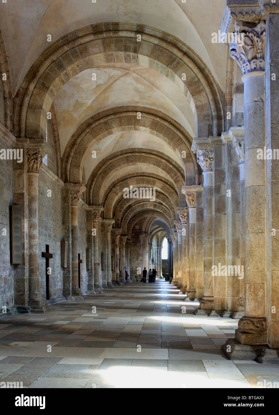 Church Sainte Marie Madeleine (Basilica of St. Magdalene), Vezelay ...