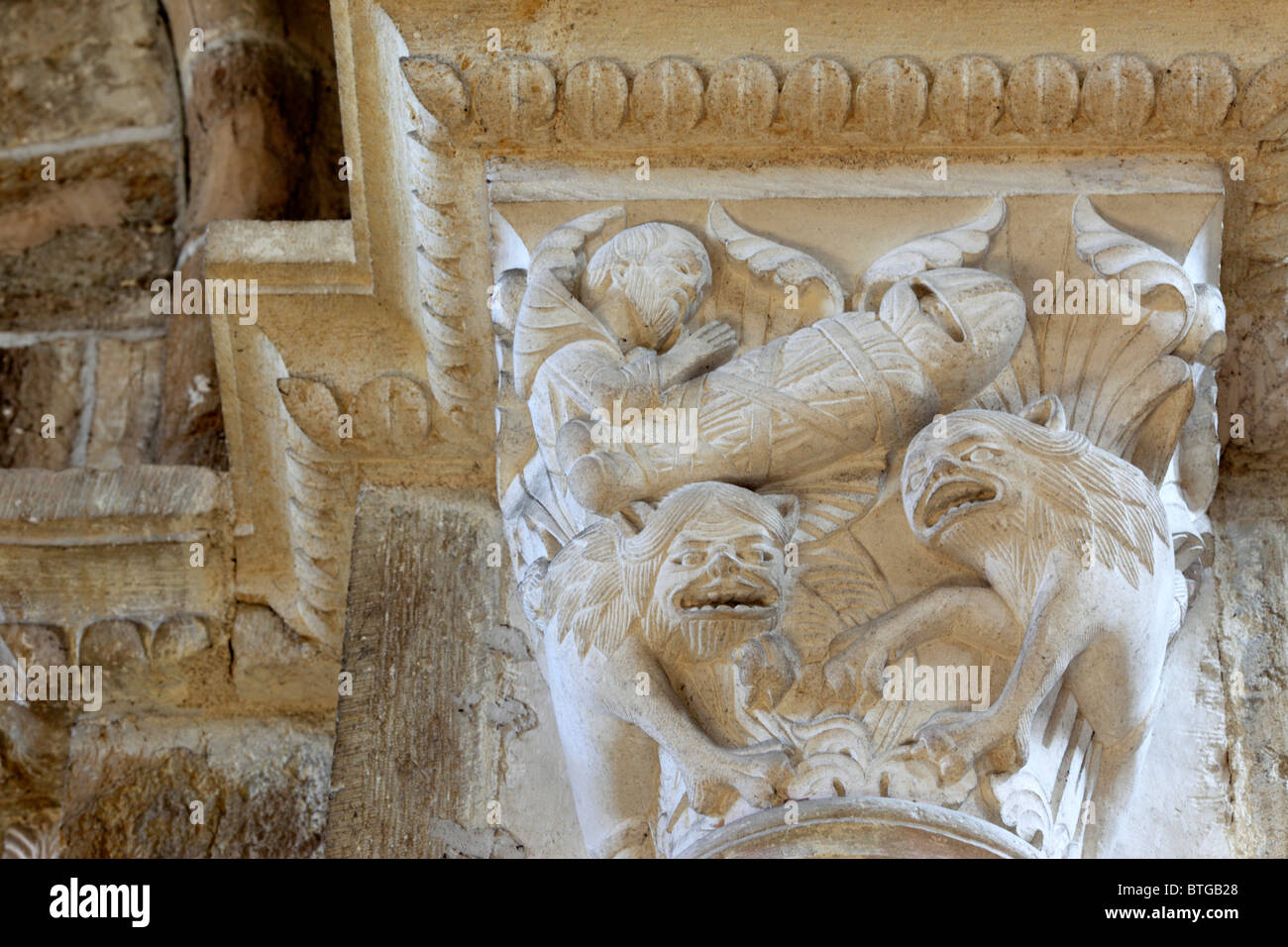 Capital column, church Sainte Marie Madeleine (Basilica of St ...