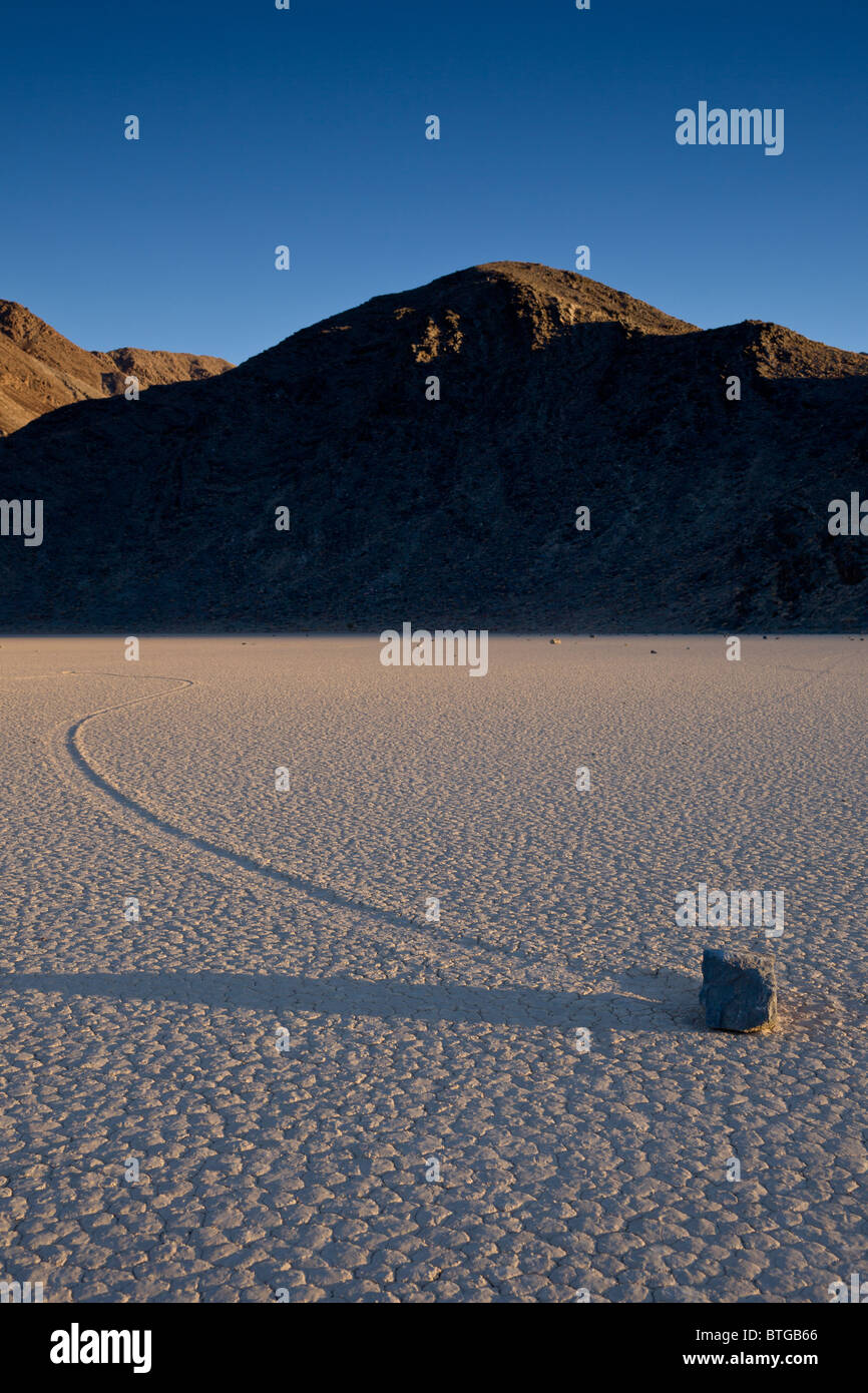 Sailing stones or sliding rocks mysteriously move across The Racetrack ...