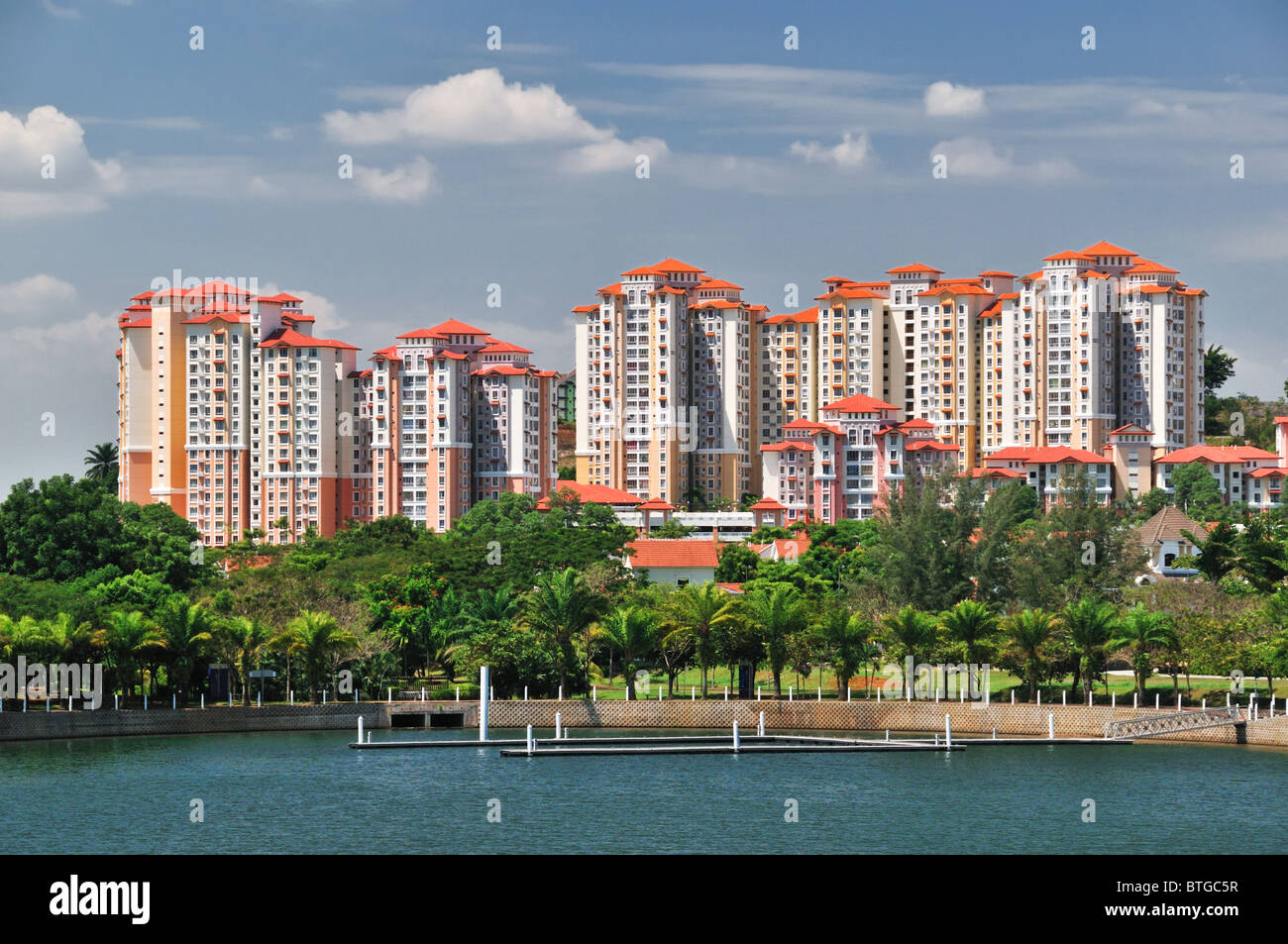 Houses and block of flats asia hi-res stock photography and images - Alamy