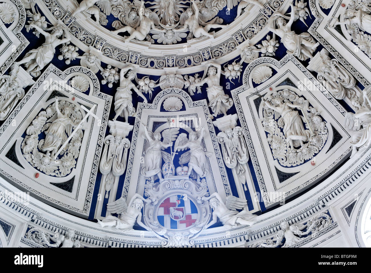 Baroque stucco hi-res stock photography and images - Alamy