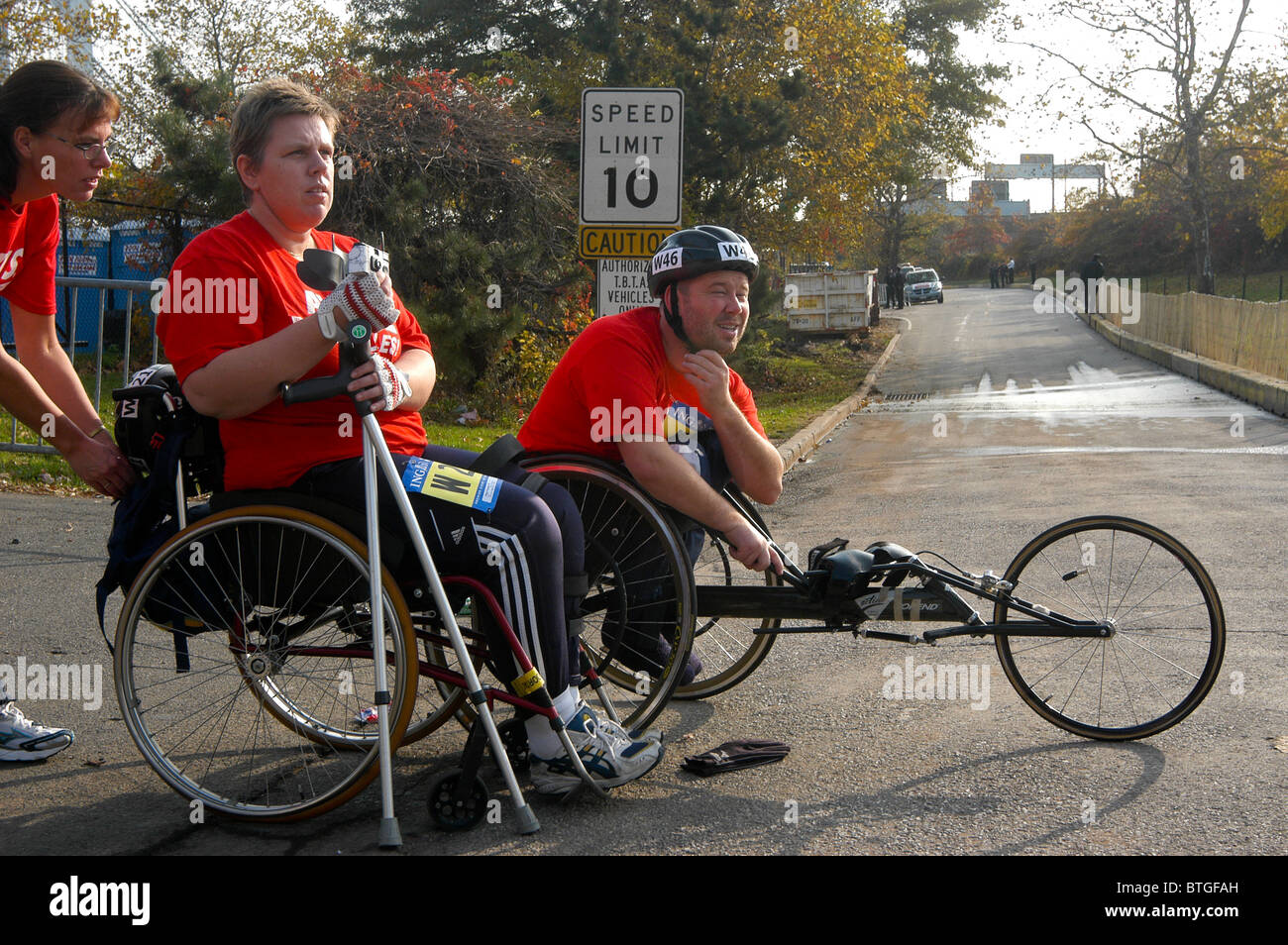 New york city marathon wheelchair hi-res stock photography and images ...