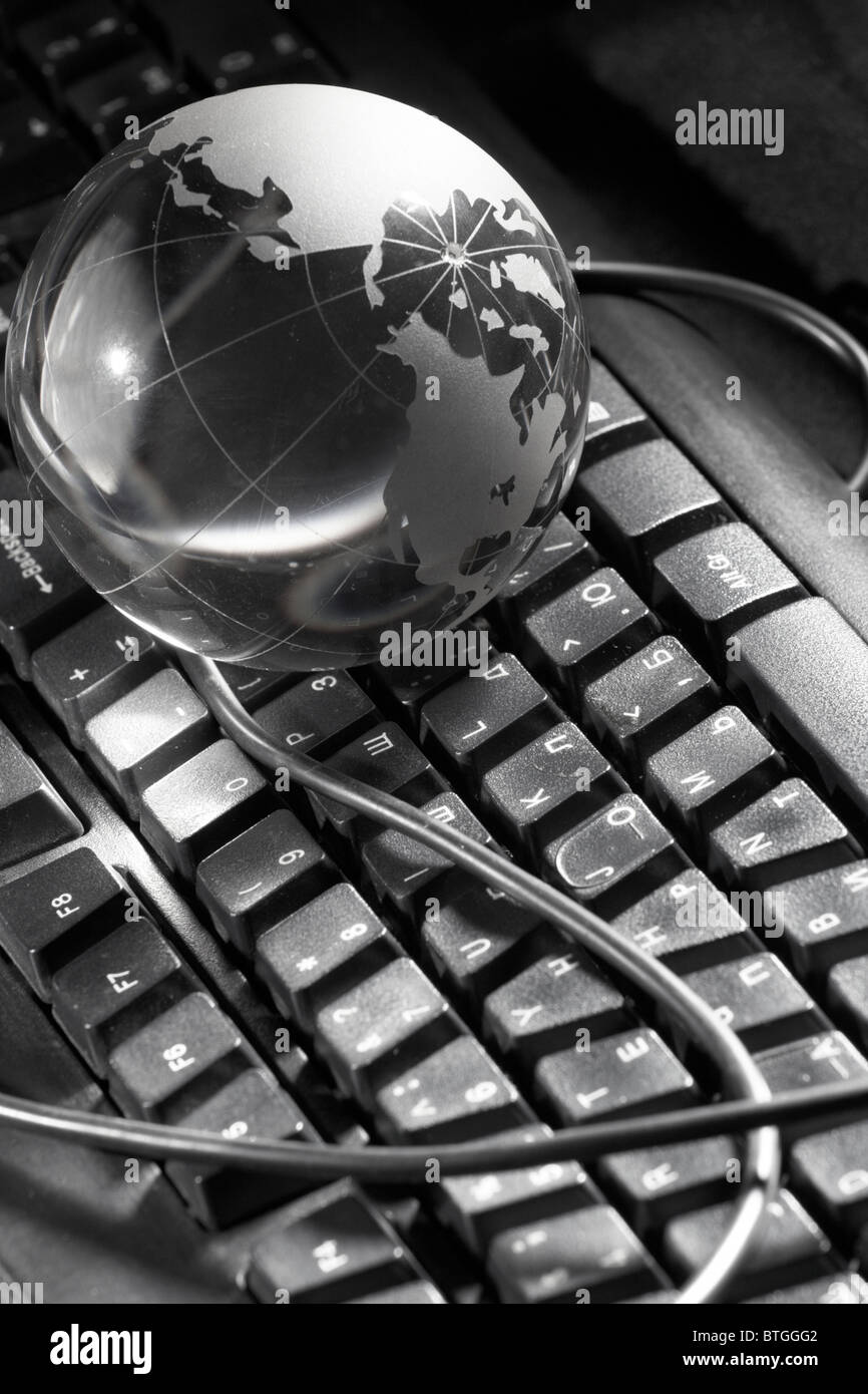 World map keyboard hi-res stock photography and images - Alamy