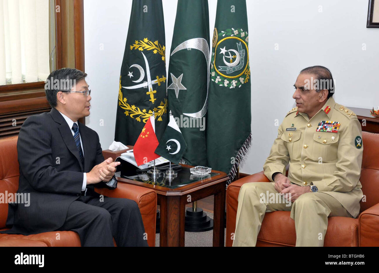 Ashfaq Parvez Kayani Personal Life