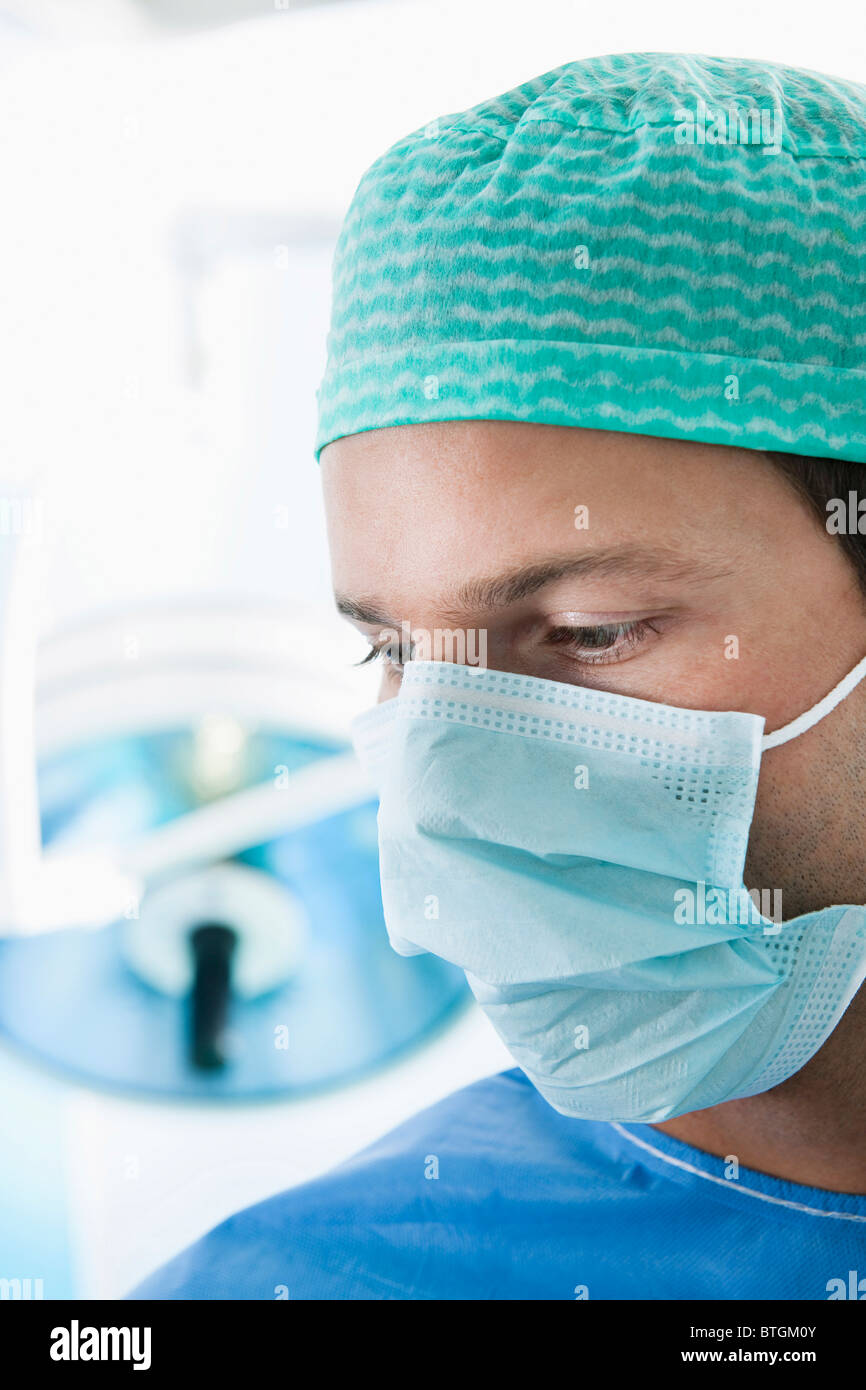 Vertical doctor close up operating room hi-res stock photography and ...