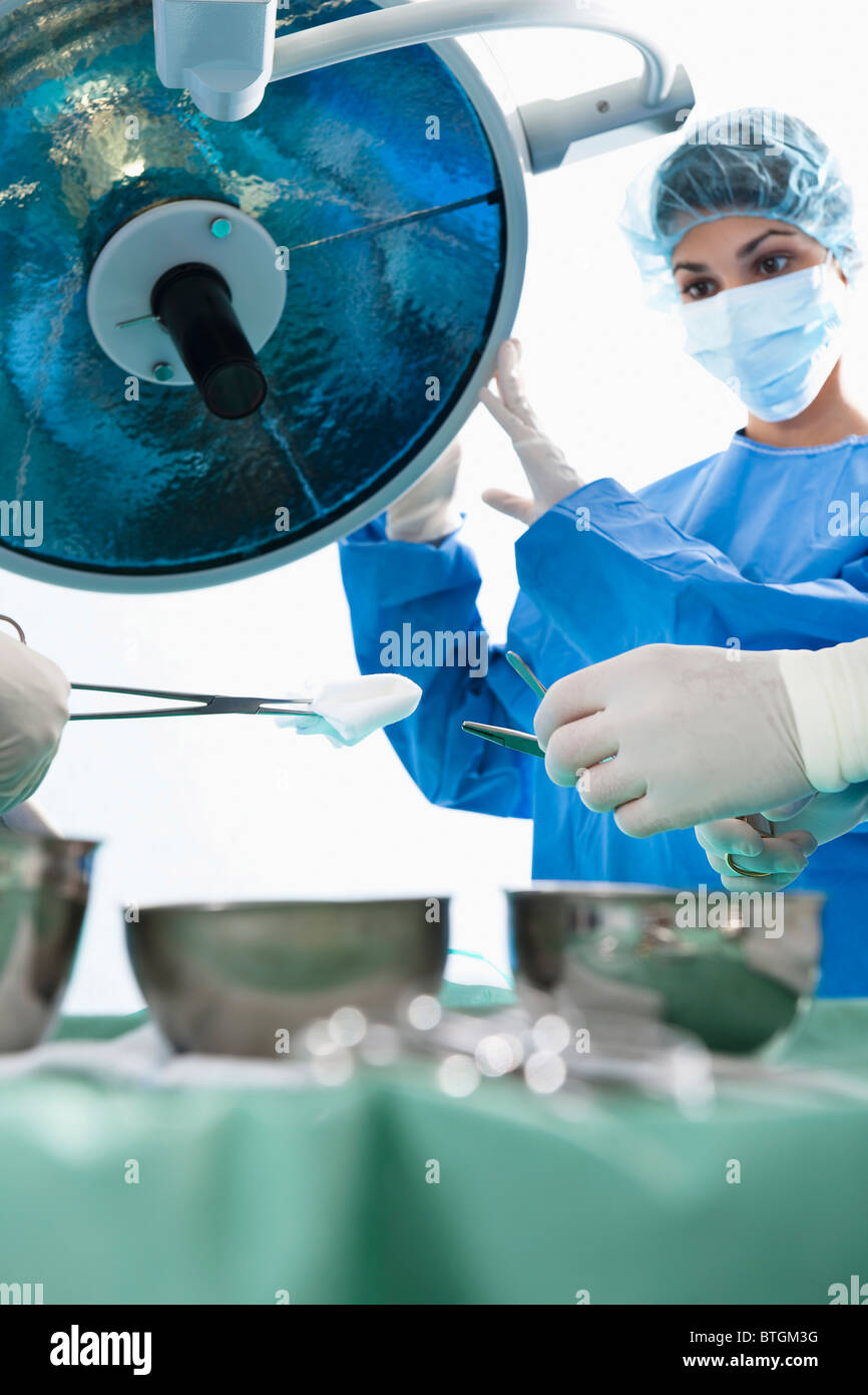 Medical personnel in operating room Stock Photo - Alamy