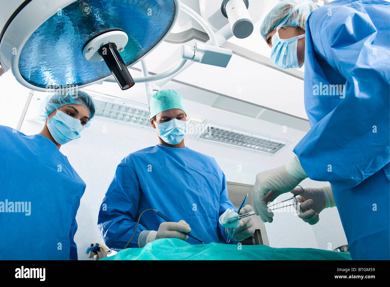 Electrical surgical instruments hi-res stock photography and images - Alamy
