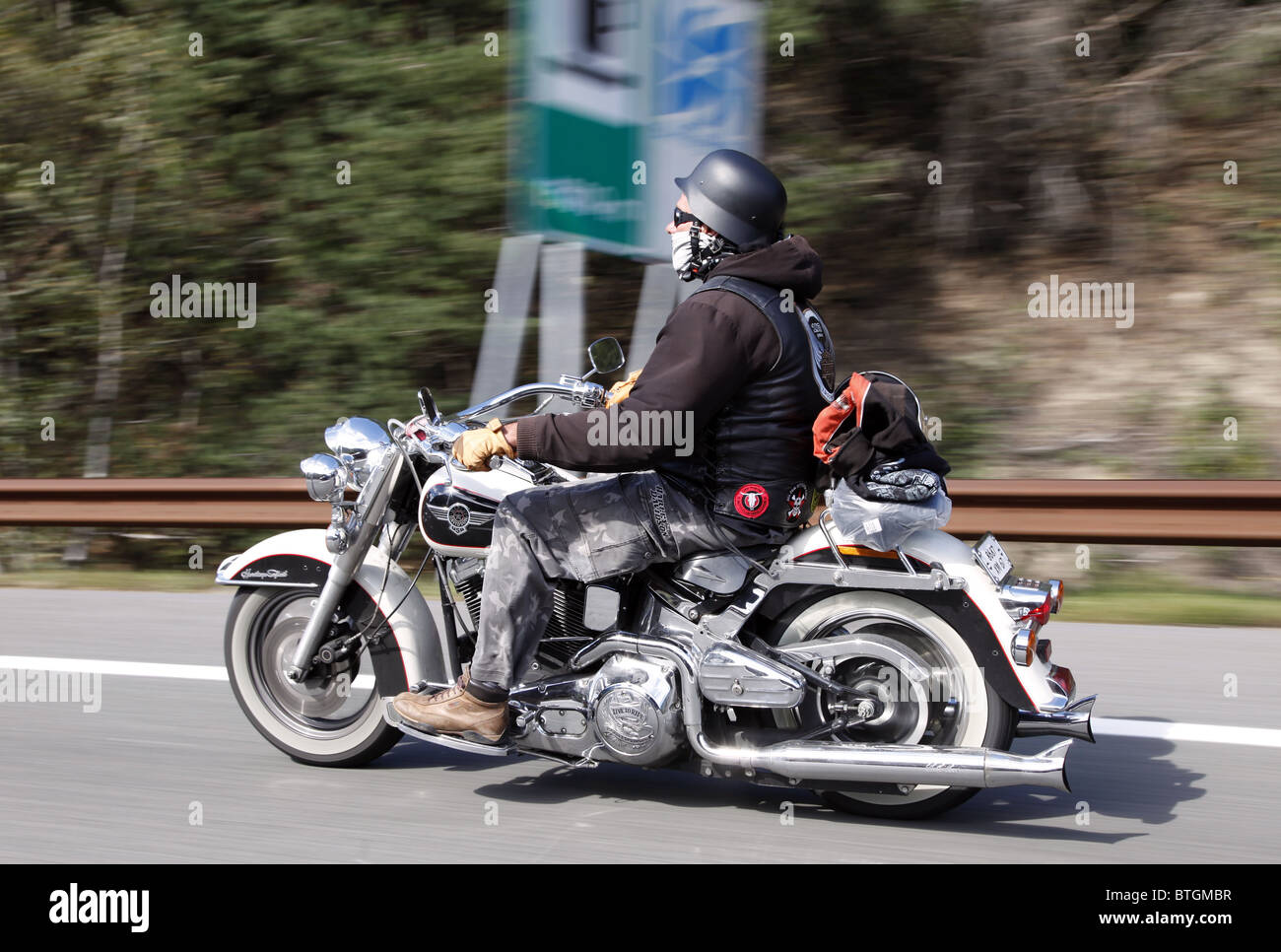 HARLEY DAVIDSON HERITAGE SOFTAIL AUTOBAHN GERMANY GERMANY AUTOBAHN ...
