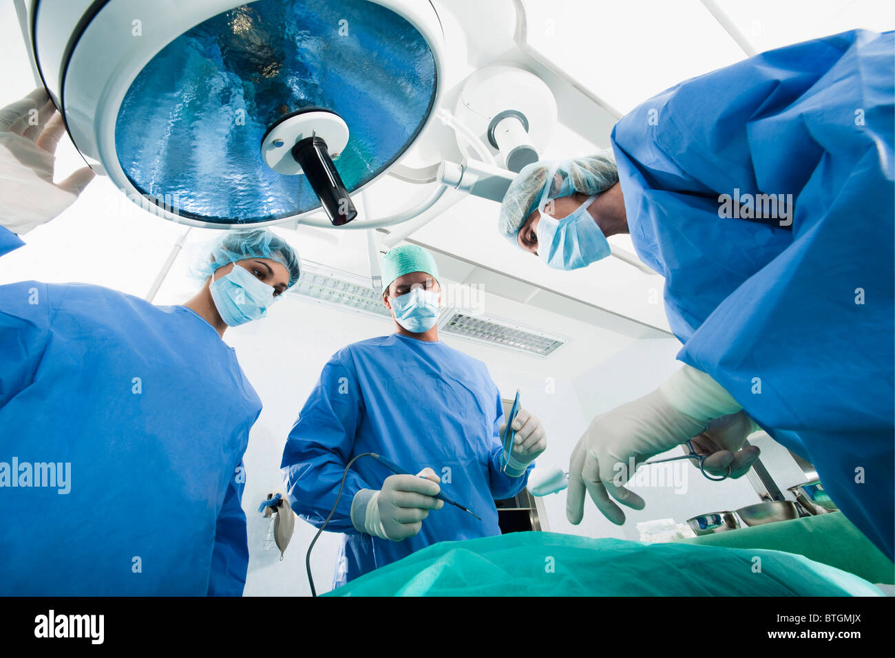 Sterile medical gauze pads hi-res stock photography and images - Alamy