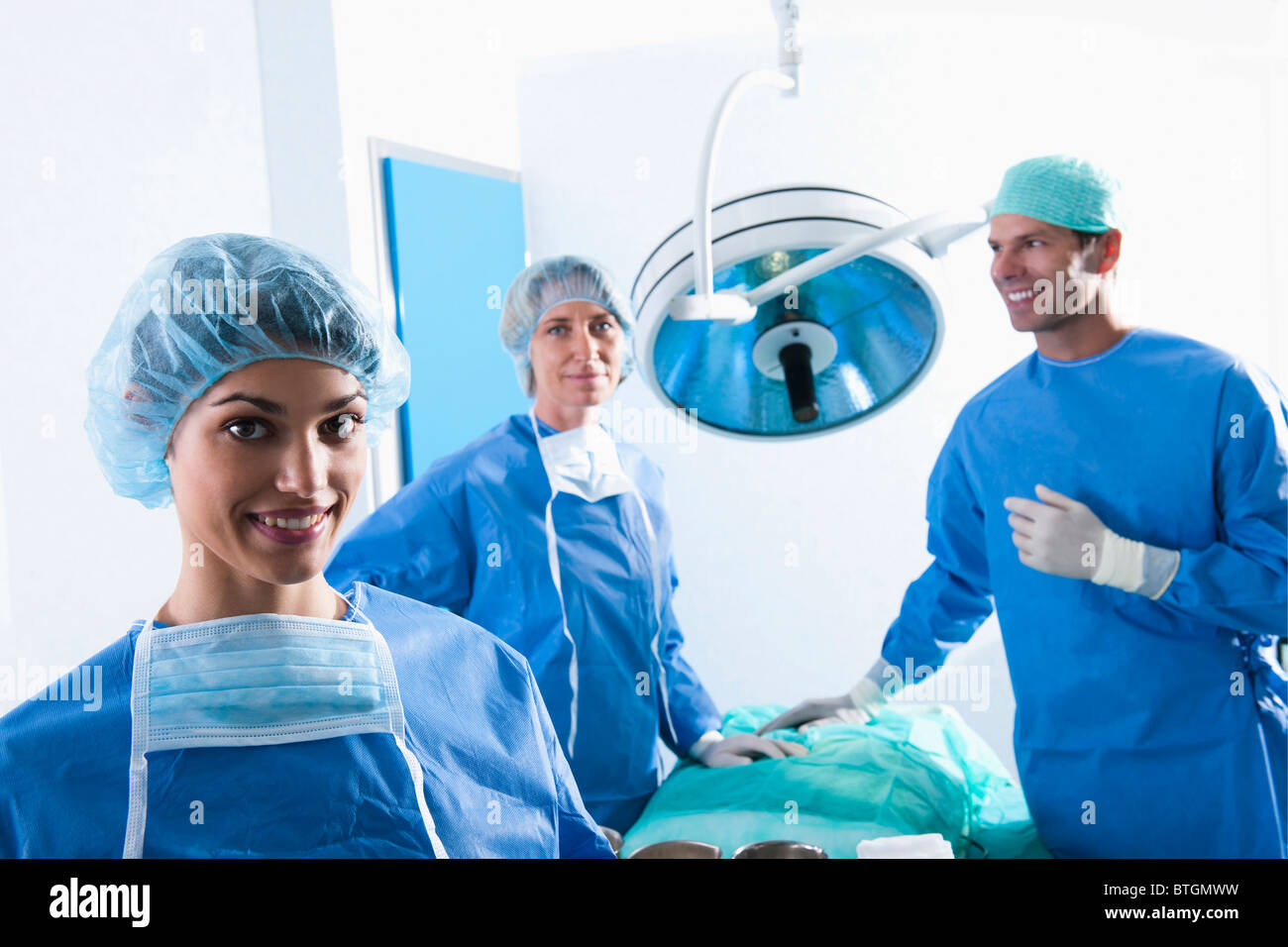 Medical personnel in operating room Stock Photo - Alamy