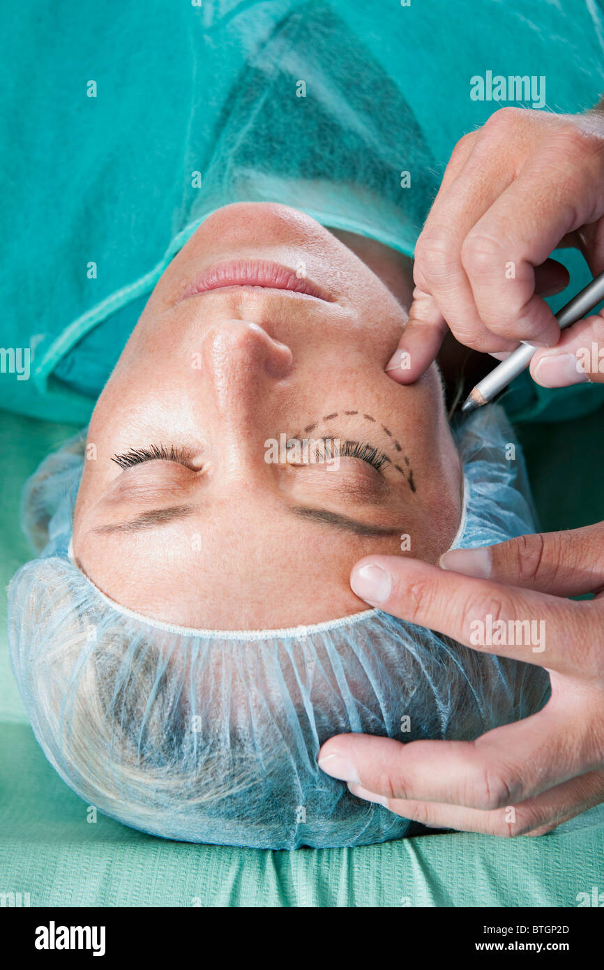 Incision mark hi-res stock photography and images - Alamy