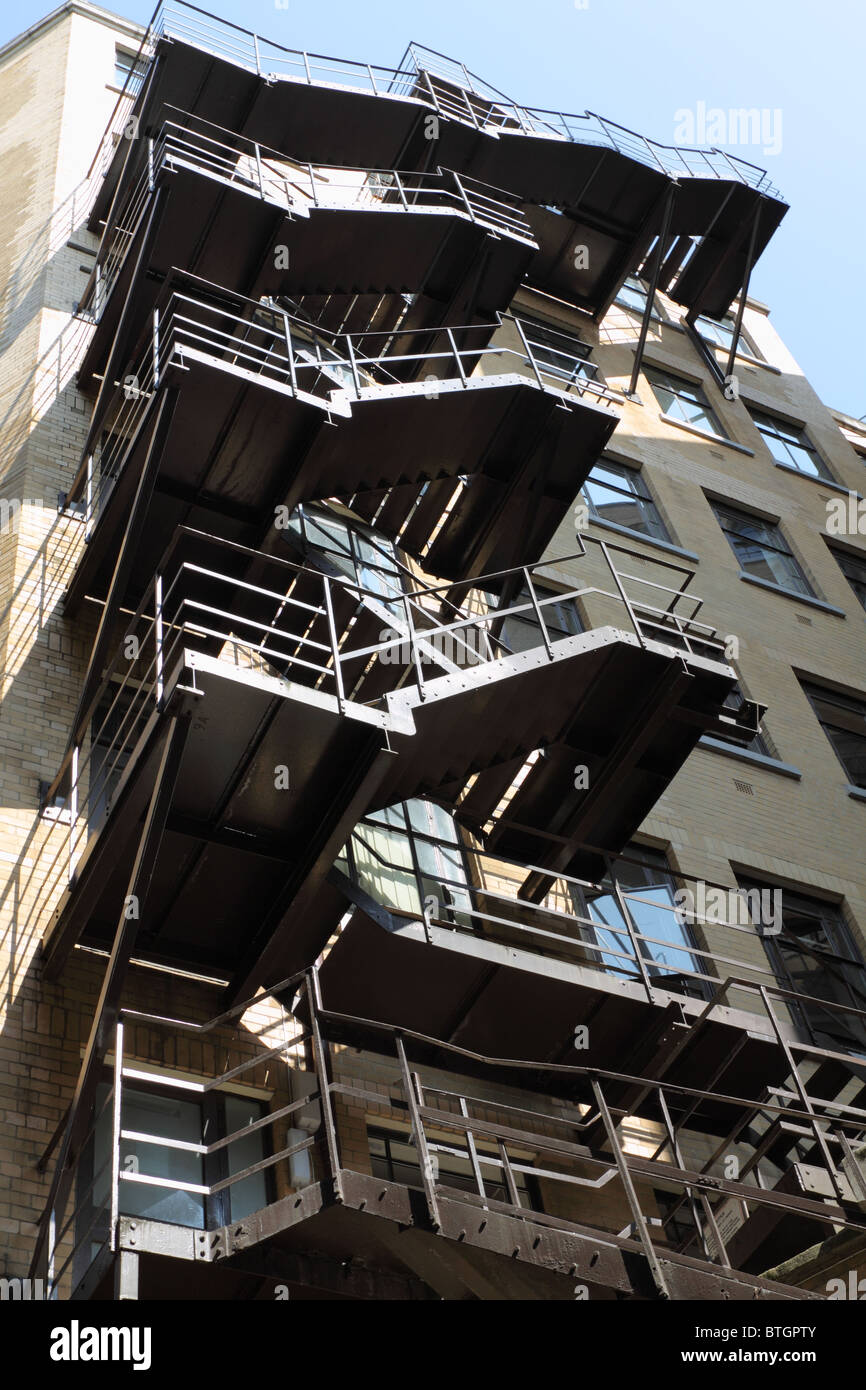 Uk fire escape stairs hi-res stock photography and images - Alamy