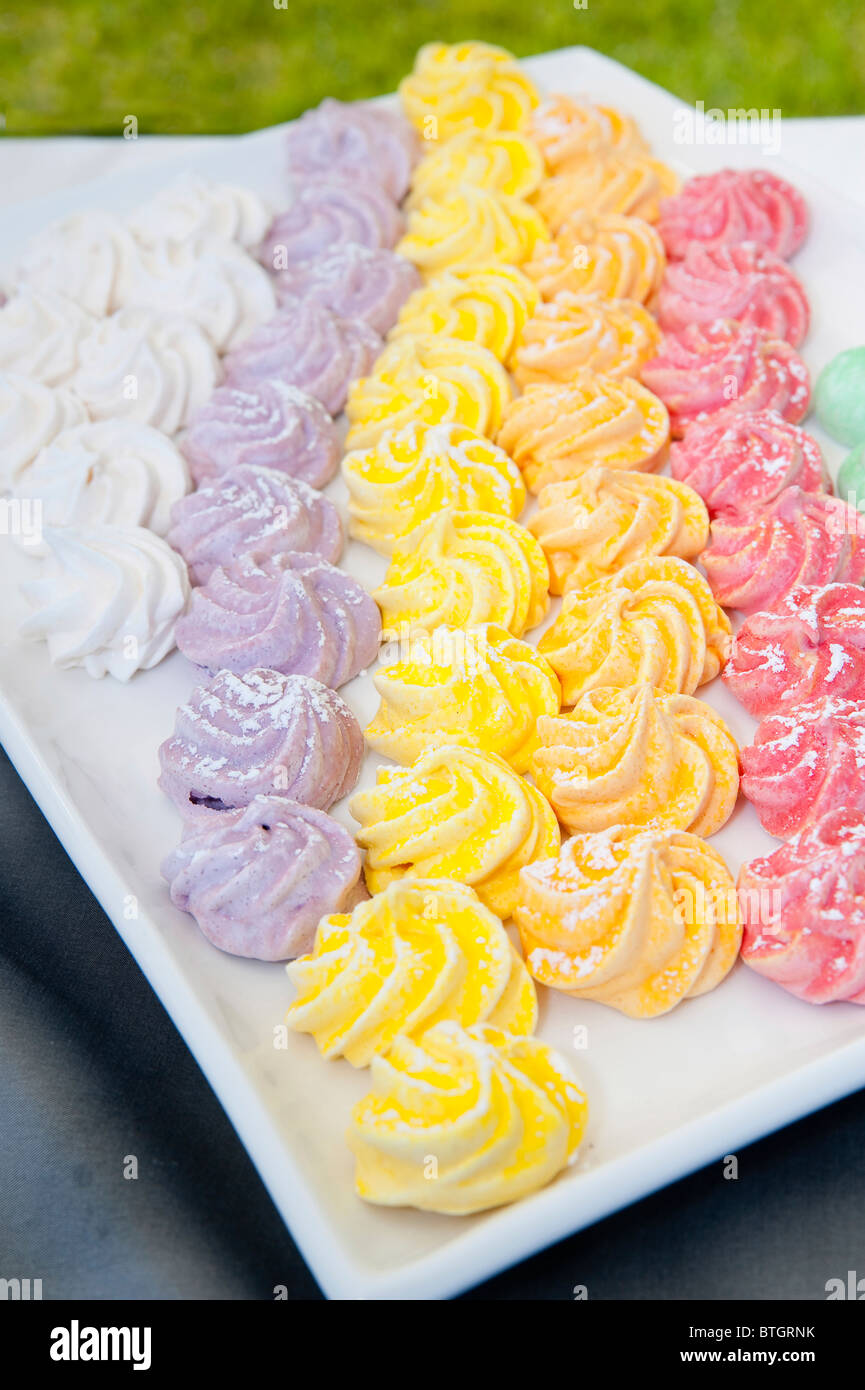 Meringue display hi-res stock photography and images - Alamy