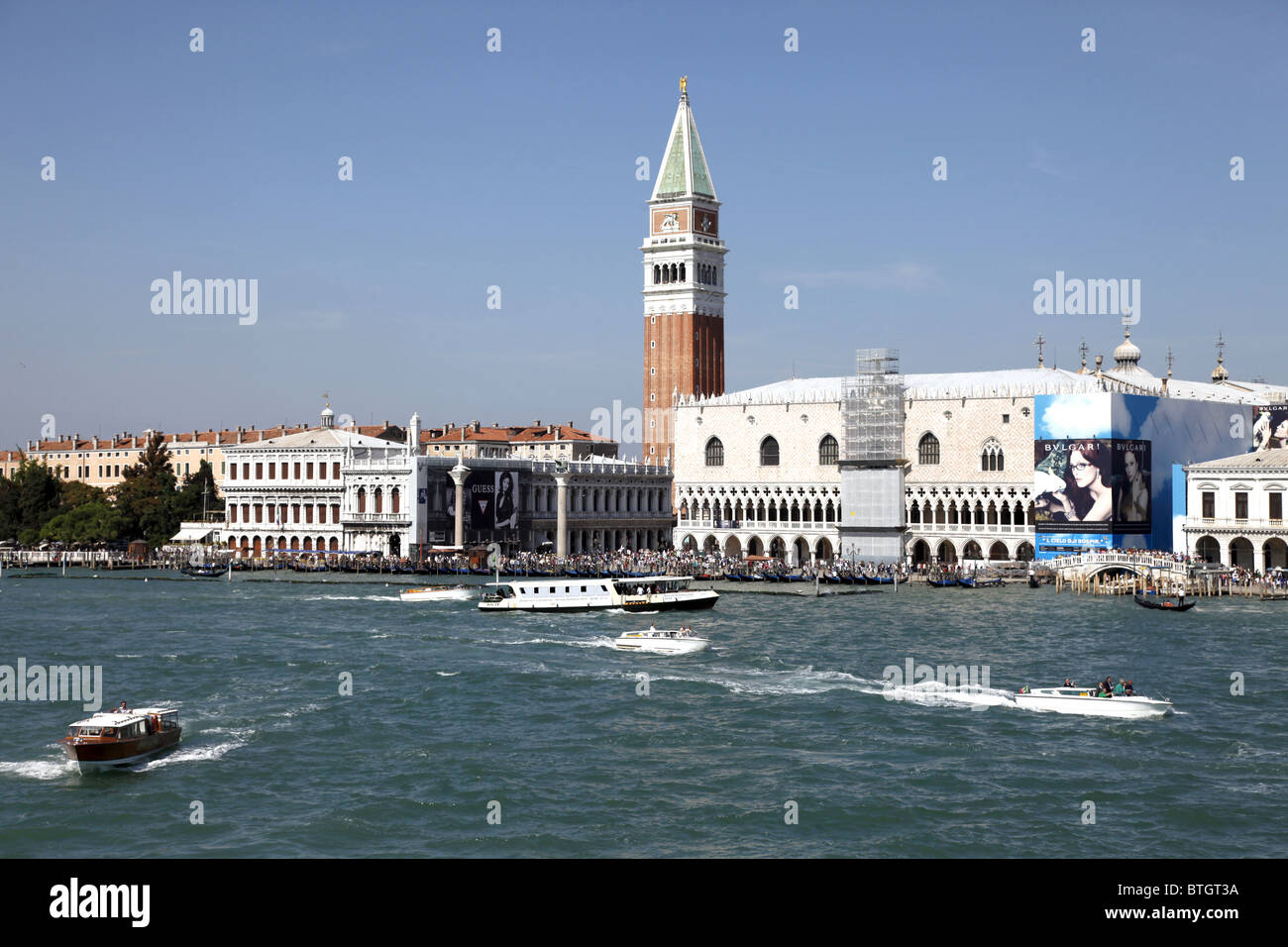 SPEED BOAT SAN MARCO CAMPANIL VENICE ITALY VENICE ITALY VENICE ITALY 12 ...