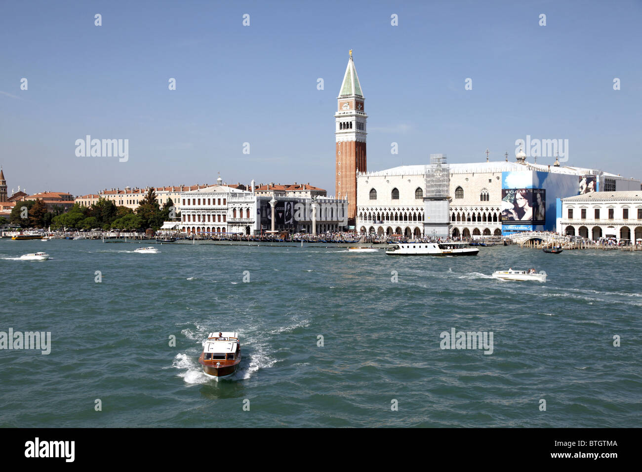 SPEED BOAT SAN MARCO CAMPANIL VENICE ITALY VENICE ITALY VENICE ITALY 12 ...
