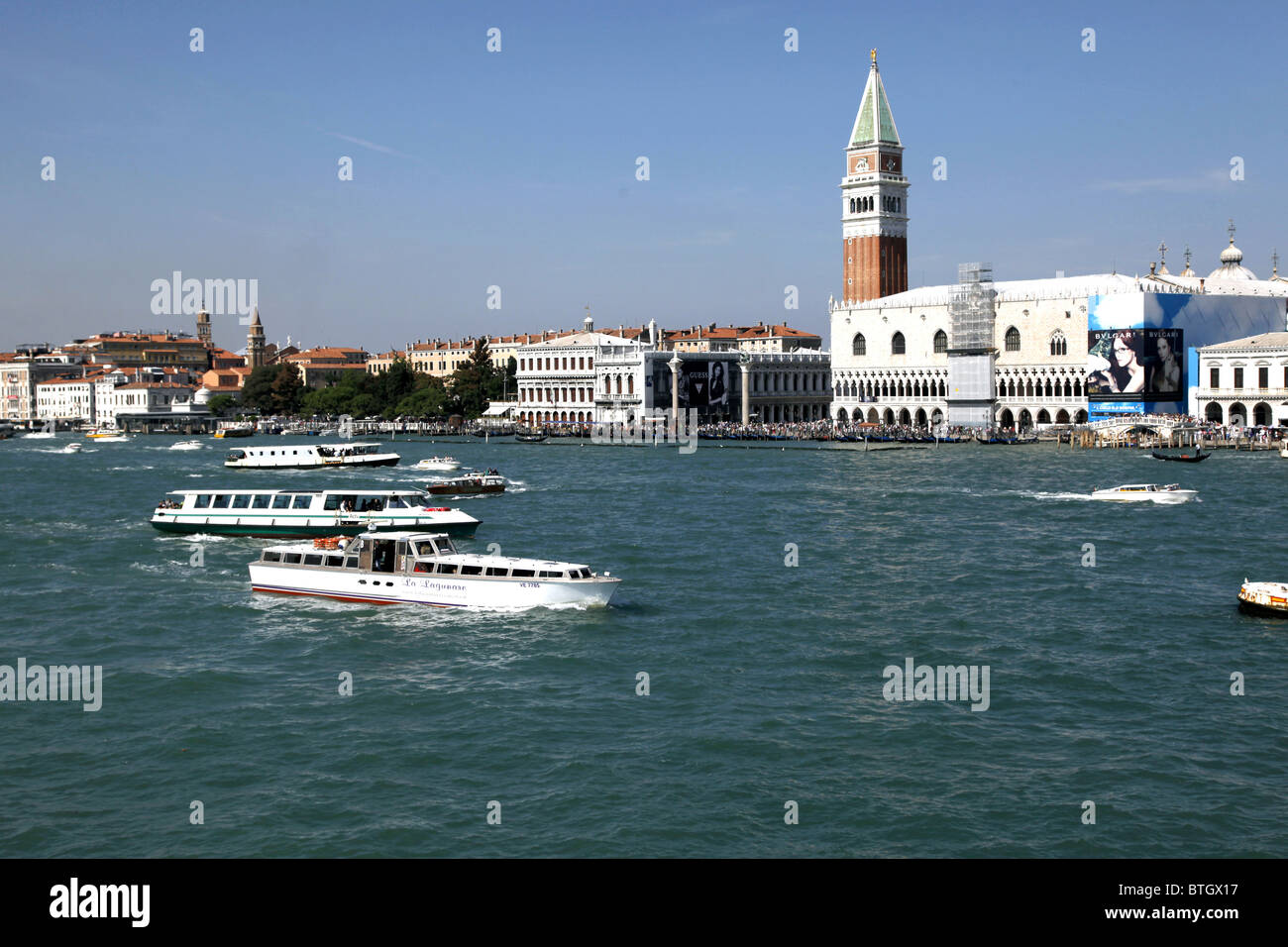 SPEED BOAT SAN MARCO CAMPANIL VENICE ITALY VENICE ITALY VENICE ITALY 12 ...