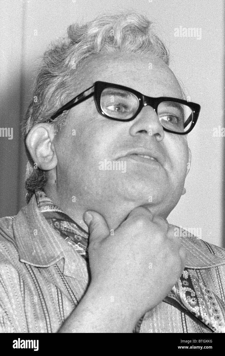 Ronnie barker hi-res stock photography and images - Alamy