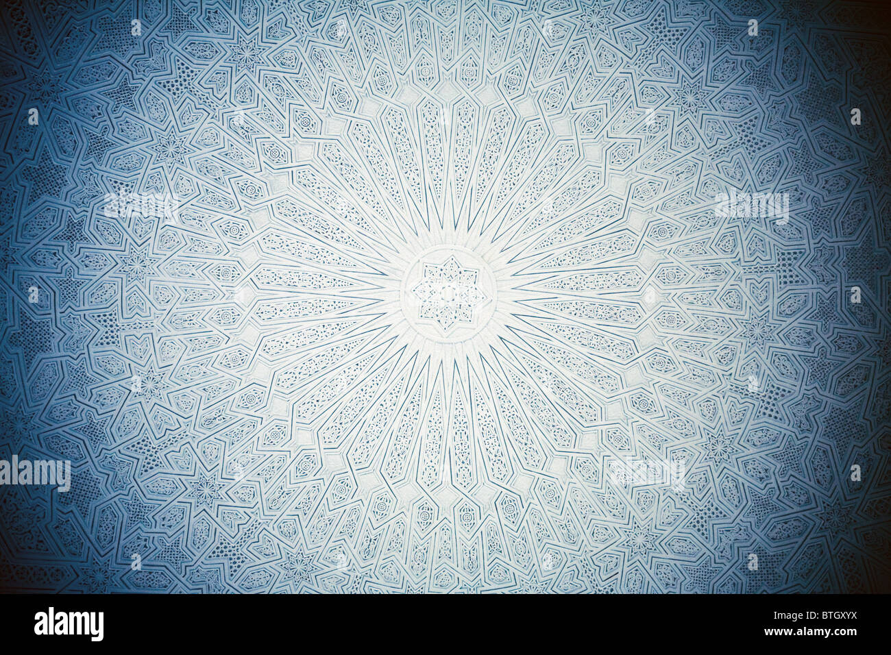Asian ceiling hi-res stock photography and images - Alamy