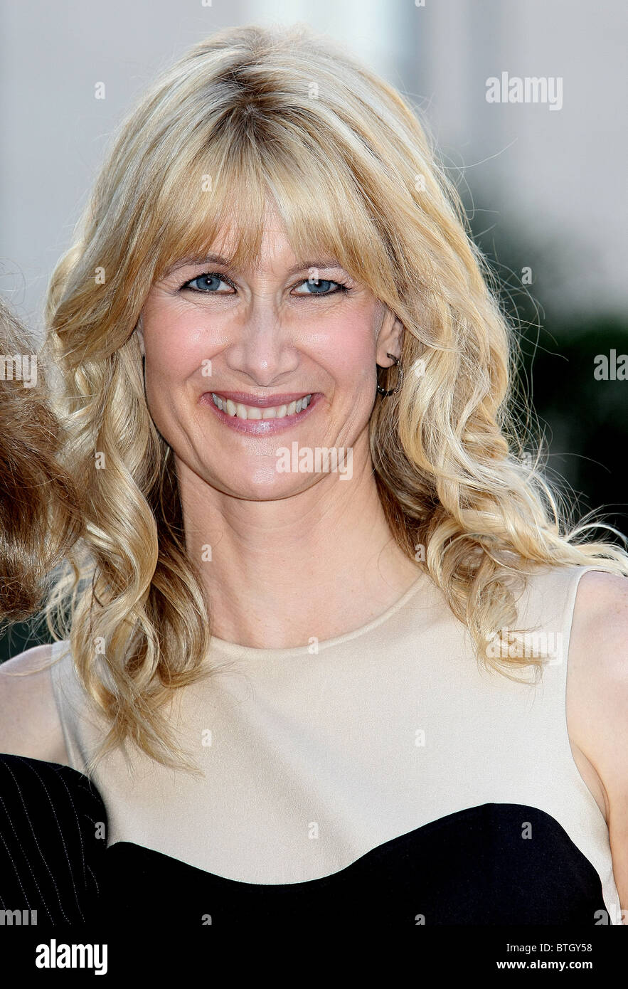 Laura Cairns's Instagram, Twitter & Facebook on IDCrawl