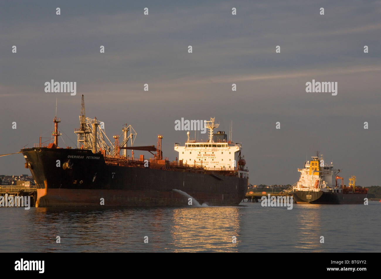 Tanker Berth Stock Photos & Tanker Berth Stock Images - Alamy