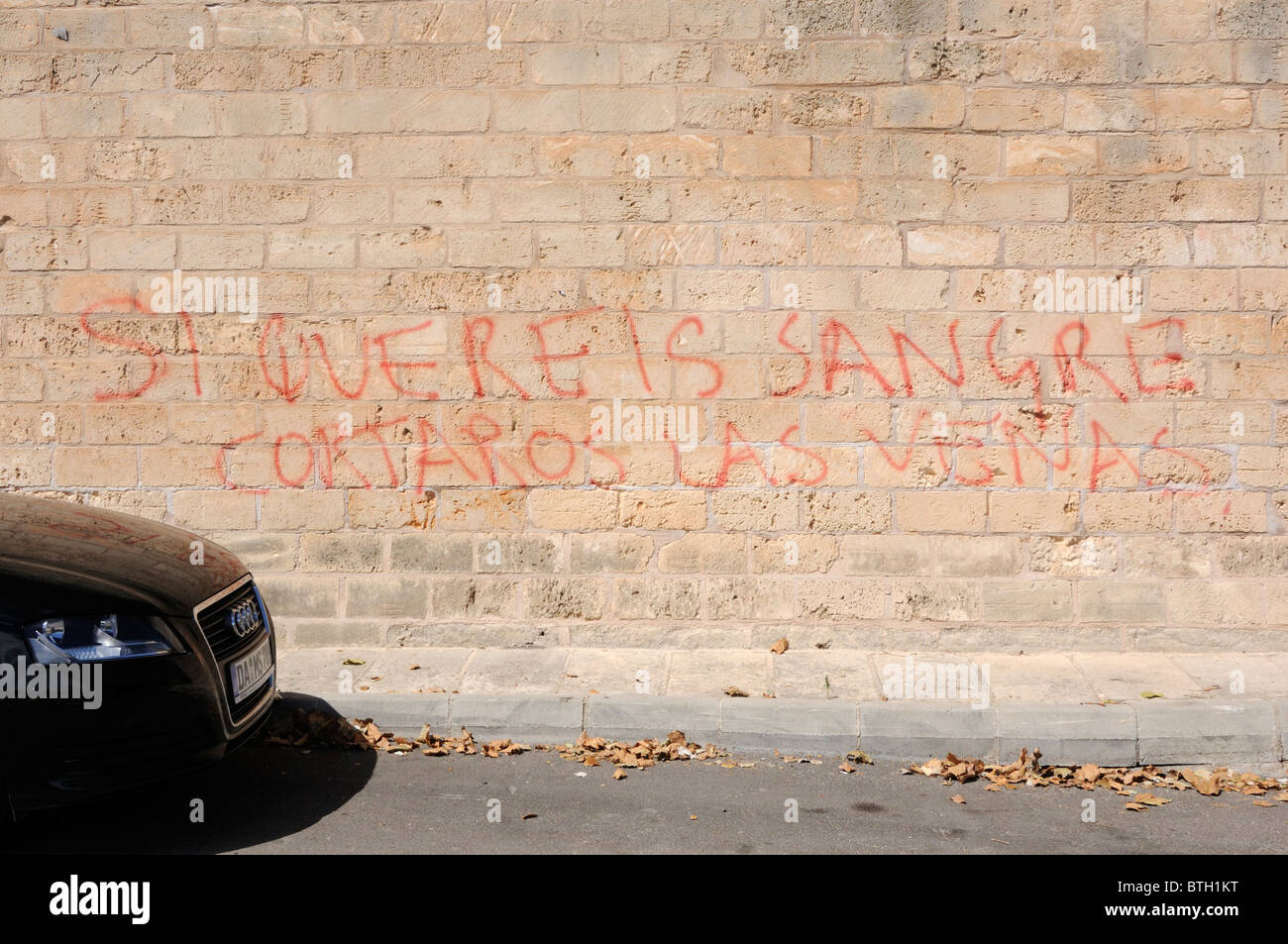 Bull rings hi-res stock photography and images - Alamy