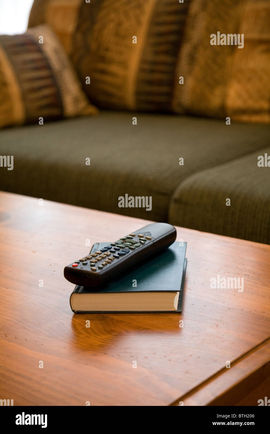 Sofa book tv table hi-res stock photography and images - Alamy