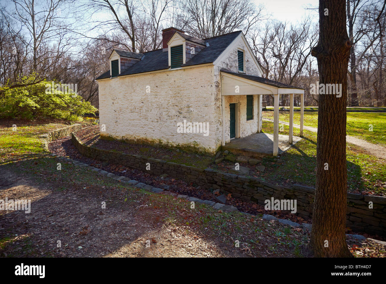 The lockhouse at Lock 7 on the C&O Canal, which runs parallel to the ...