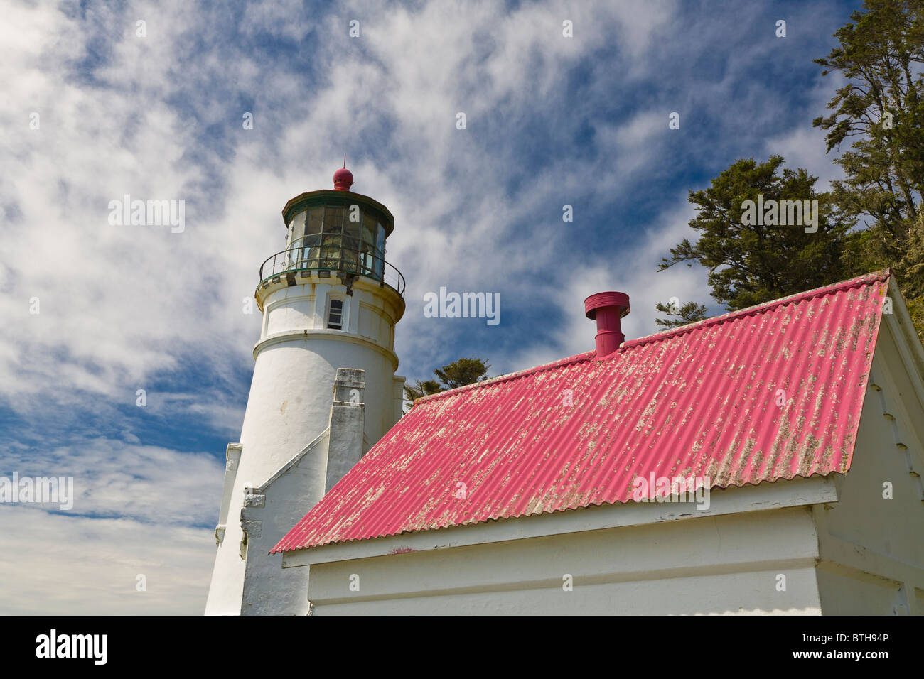 Heceta Head Lighthouse on the Pacific Ocean coast of Oregon Stock Photo ...