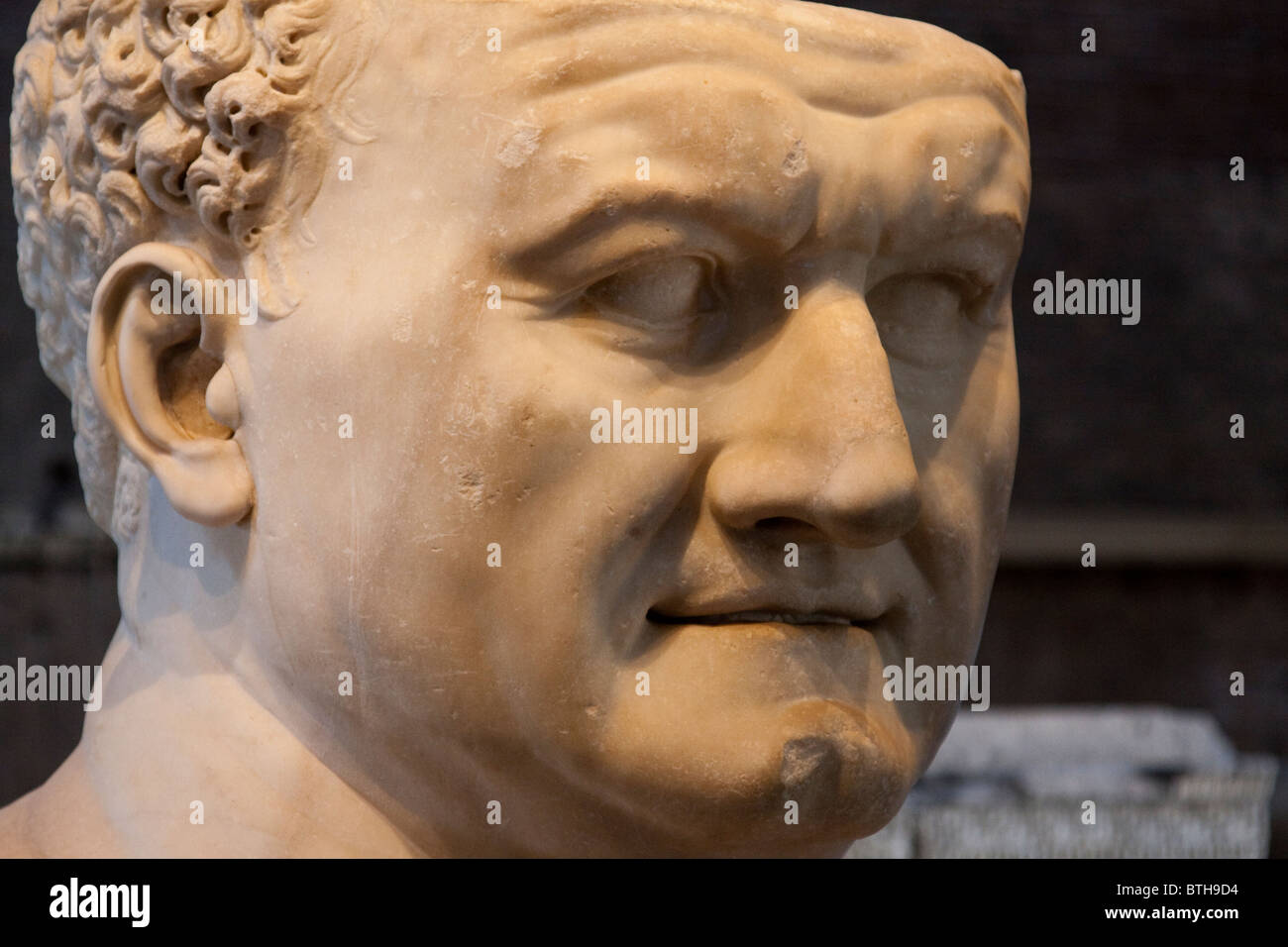 White marble emperor head hi-res stock photography and images - Alamy
