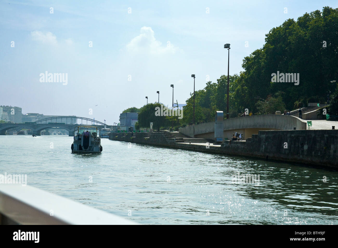 River Cruiser, Trees, Buildings, Bridge, River Seine, Paris, France ...