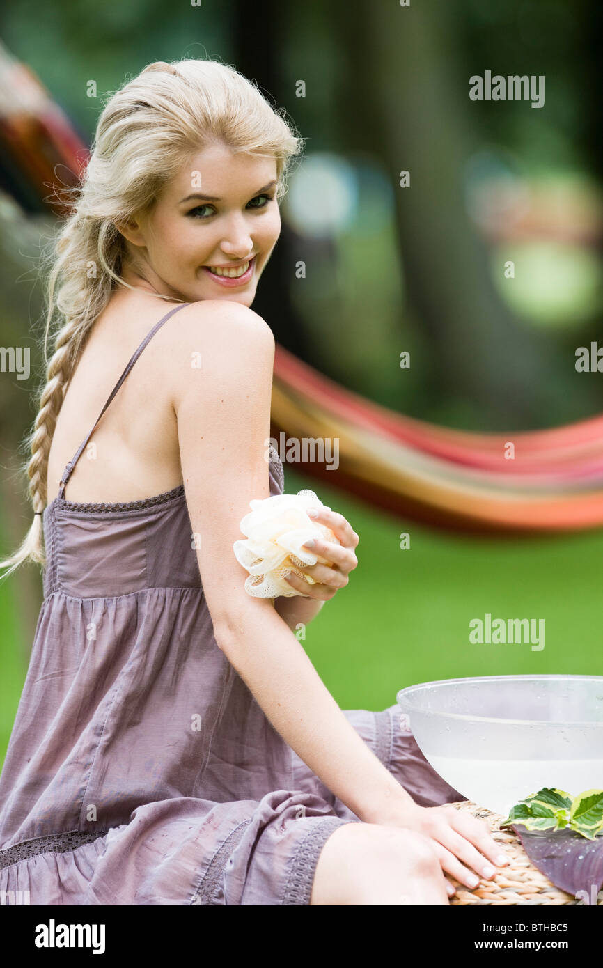 Washing body hi-res stock photography and images - Alamy