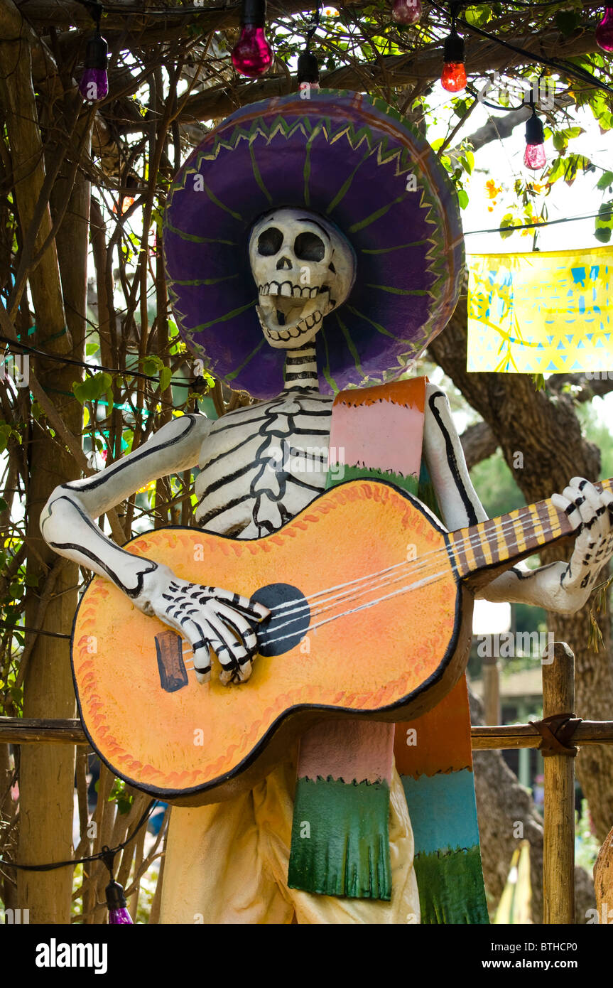 Mexican folk art hi-res stock photography and images - Alamy
