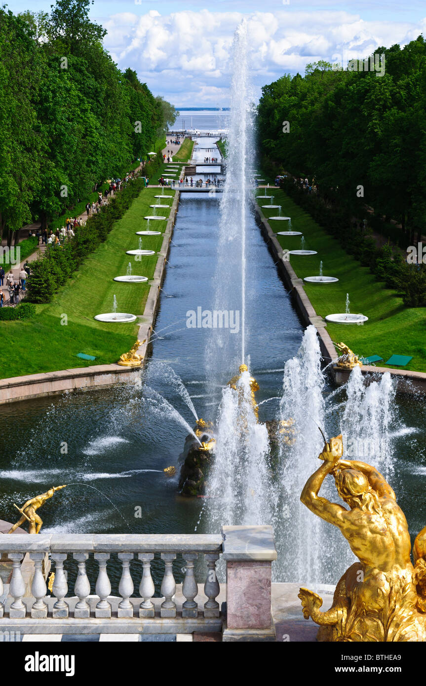 The Samson Fountain (Grand Cascade) in Peterhof (St. Petersburg, Russia ...