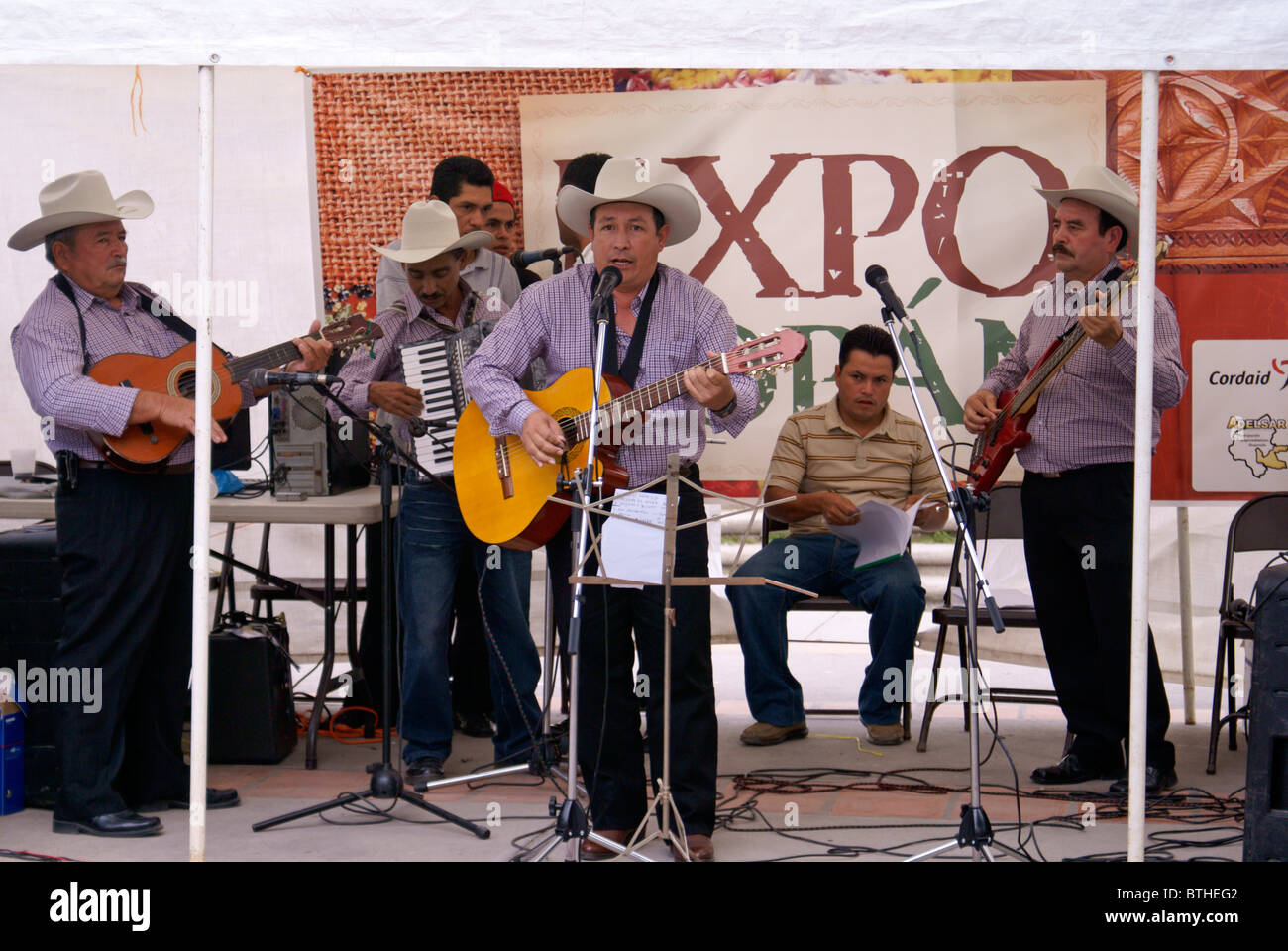 Honduran people hi-res stock photography and images - Alamy