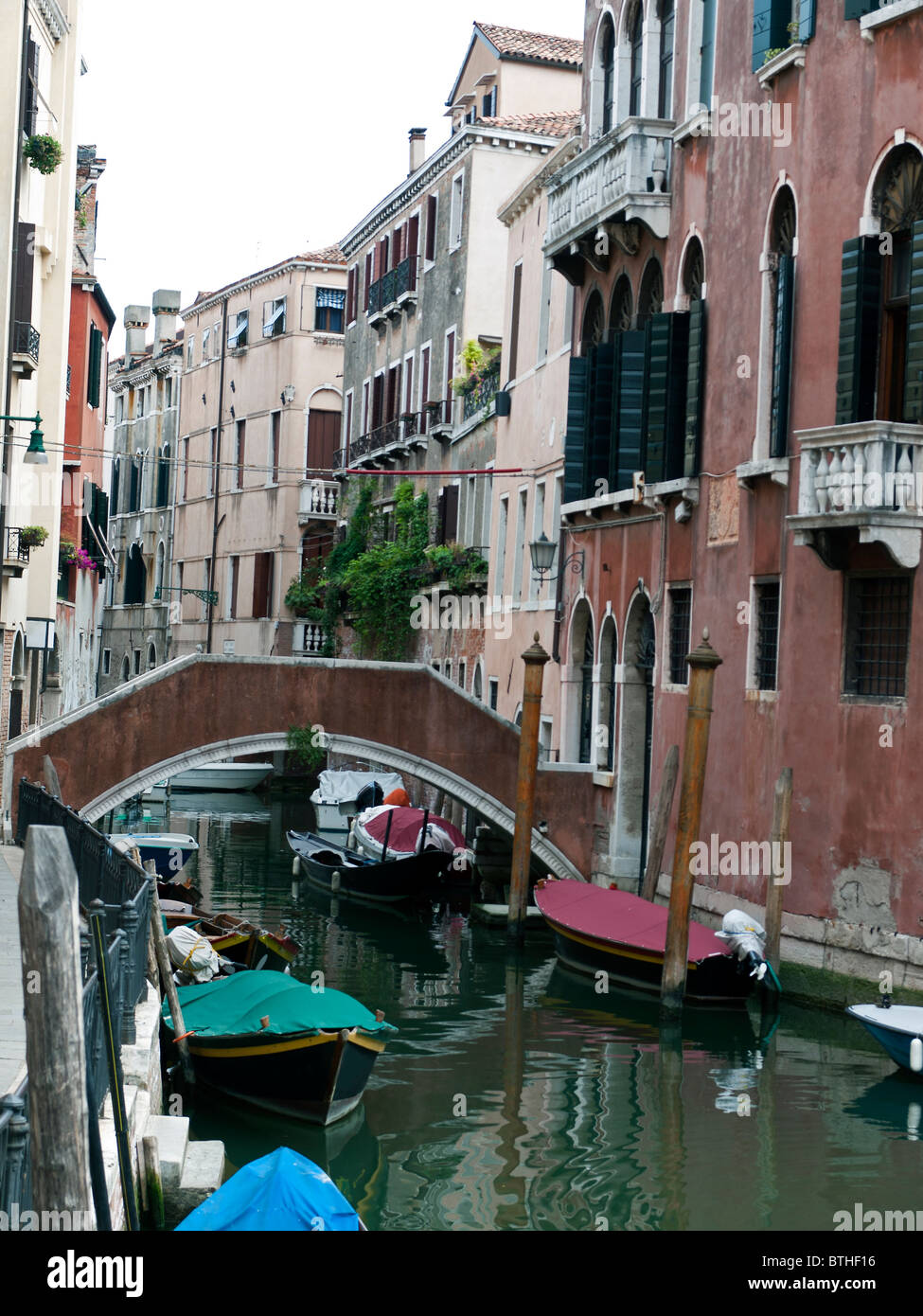 Venice - Buildings along the venetian canal Stock Photo - Alamy